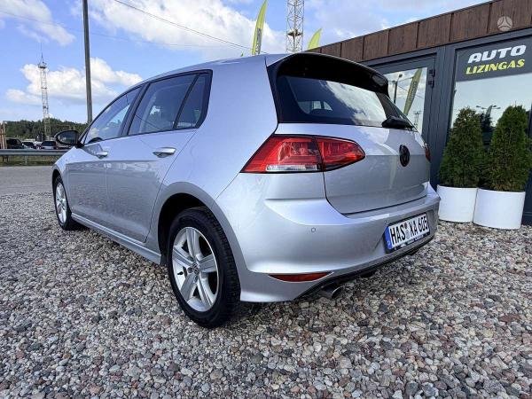 Pelēks Volkswagen Golf 2016 Viļņa, ar dzinēja tilpumu 1.60 L un nobraukumu 115 tūkst. km par 8900 €, foto 4 vietnē AUTOMOTO.COM.LV
