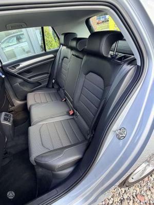 Grey Volkswagen Golf 2016 in Vilnius, with an engine capacity of 1.60 L and mileage of 115 thousand km for 8900 €, photo 9 on AUTOMOTO.COM.LV