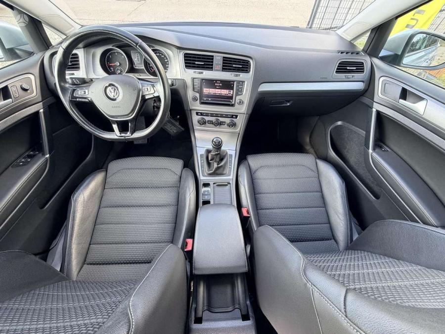 Pelēks Volkswagen Golf 2016 Viļņa, ar dzinēja tilpumu 1.60 L un nobraukumu 115 tūkst. km par 8900 €, foto 8 vietnē AUTOMOTO.COM.LV
