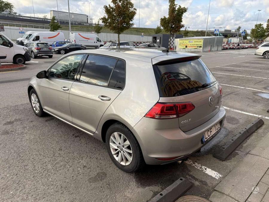 Pelēks Volkswagen Golf 2016 Klaipėda, ar dzinēja tilpumu 1.80 L un nobraukumu 216 tūkst. km par 6100 €, foto 3 vietnē AUTOMOTO.COM.LV