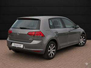 Grey Volkswagen Golf 2016 in Vilnius, with an engine capacity of 1.60 L and mileage of 167 thousand km for 6350 €, photo 4 on AUTOMOTO.COM.LV