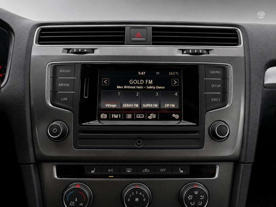Grey Volkswagen Golf 2016 in Vilnius, with an engine capacity of 1.60 L and mileage of 167 thousand km for 6350 €, photo 9 on AUTOMOTO.COM.LV