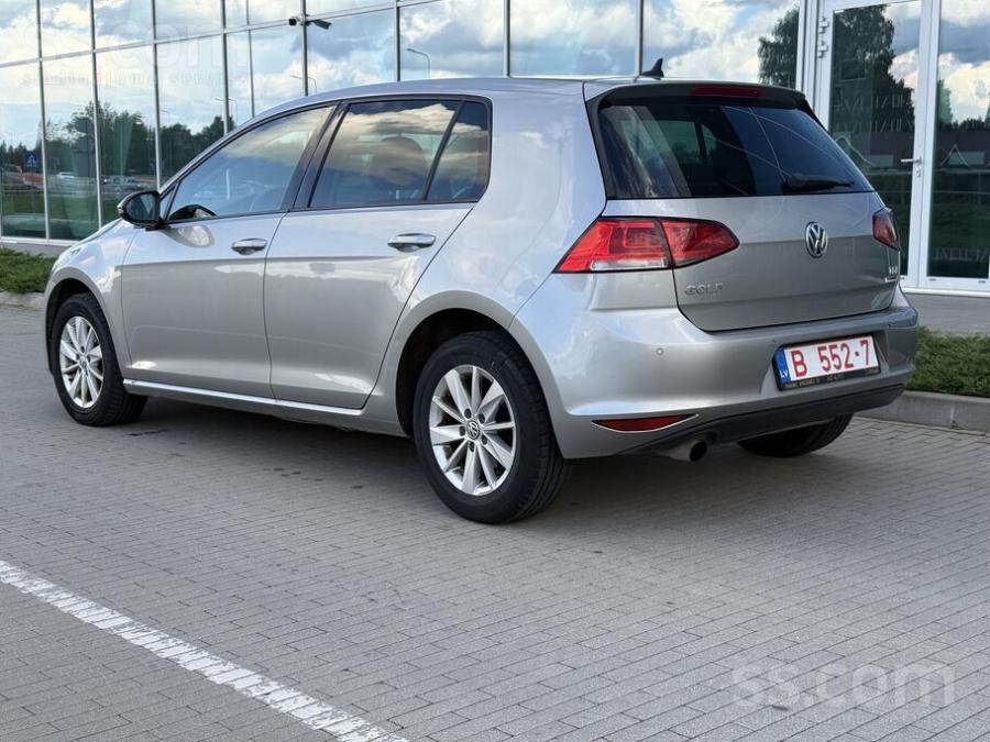 Grey Volkswagen Golf 2016 in Rezekne, with an engine capacity of 1.60 L and mileage of 176 thousand km for 6790 €, photo 8 on AUTOMOTO.COM.LV