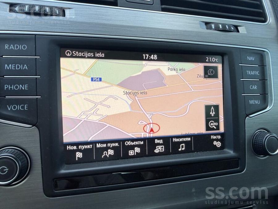 Grey Volkswagen Golf 2016 in Rezekne, with an engine capacity of 1.60 L and mileage of 176 thousand km for 6790 €, photo 19 on AUTOMOTO.COM.LV