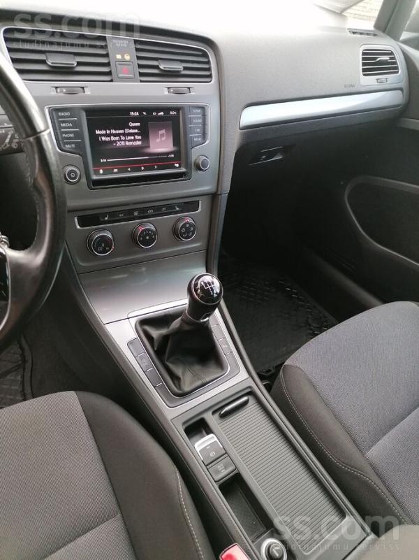 Pelēks Volkswagen Golf 2016 Liepāja, ar dzinēja tilpumu 1.40 L un nobraukumu 128 tūkst. km par 8600 €, foto 6 vietnē AUTOMOTO.COM.LV