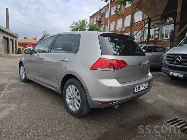 Pelēks Volkswagen Golf 2016 Rīga, ar dzinēja tilpumu 1.60 L un nobraukumu 238 tūkst. km par 6150 €, foto 4 vietnē AUTOMOTO.COM.LV