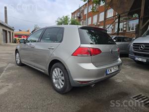 Pelēks Volkswagen Golf 2016 Rīga, ar dzinēja tilpumu 1.60 L un nobraukumu 238 tūkst. km par 6150 €, foto 4 vietnē AUTOMOTO.COM.LV