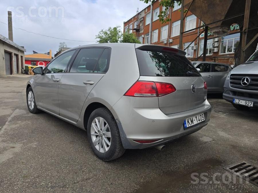 Pelēks Volkswagen Golf 2016 Rīga, ar dzinēja tilpumu 1.60 L un nobraukumu 238 tūkst. km par 6150 €, foto 4 vietnē AUTOMOTO.COM.LV