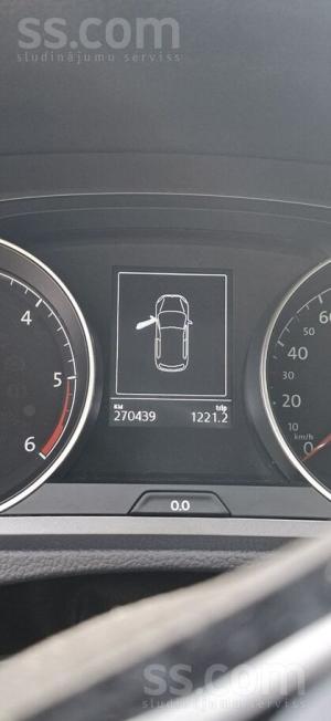 Pelēks Volkswagen Golf 2016 Rīga, ar dzinēja tilpumu 1.60 L un nobraukumu 270 tūkst. km par 5800 €, foto 7 vietnē AUTOMOTO.COM.LV