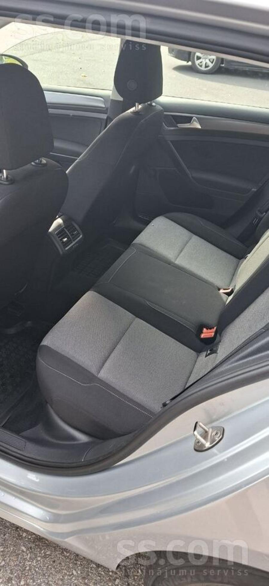 Pelēks Volkswagen Golf 2016 Rīga, ar dzinēja tilpumu 1.60 L un nobraukumu 270 tūkst. km par 5800 €, foto 8 vietnē AUTOMOTO.COM.LV