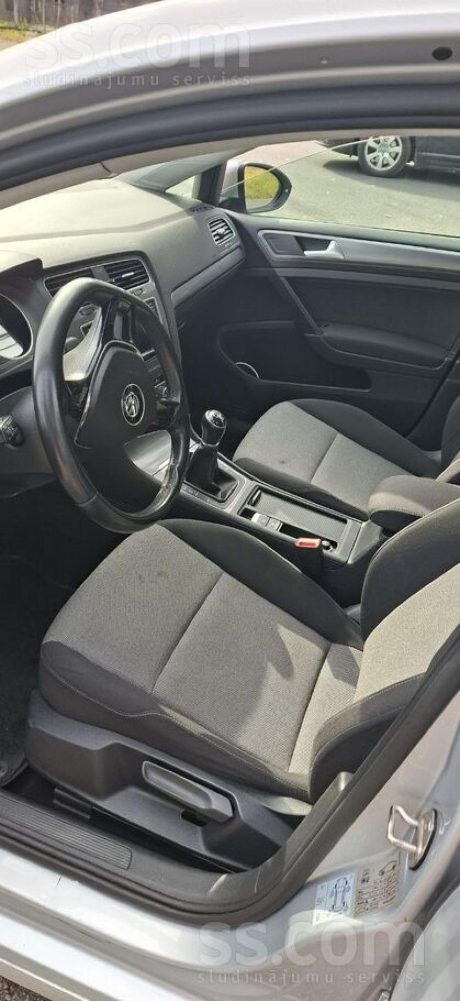 Pelēks Volkswagen Golf 2016 Rīga, ar dzinēja tilpumu 1.60 L un nobraukumu 270 tūkst. km par 5800 €, foto 9 vietnē AUTOMOTO.COM.LV