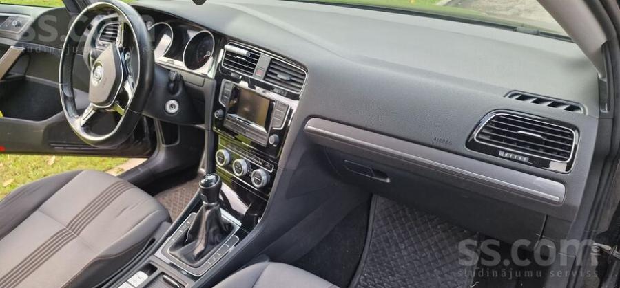 Pelēks Volkswagen Golf 2016 Jūrmala, ar dzinēja tilpumu 1.60 L un nobraukumu 261 tūkst. km par 7499 €, foto 7 vietnē AUTOMOTO.COM.LV