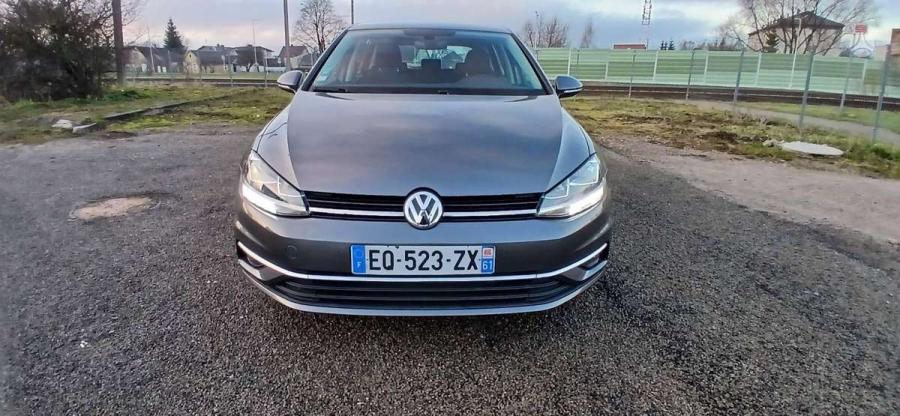 Pelēks Volkswagen Golf 2017 Tauragė, ar dzinēja tilpumu 1.60 L un nobraukumu 127 tūkst. km par 10350 €, foto 1 vietnē AUTOMOTO.COM.LV