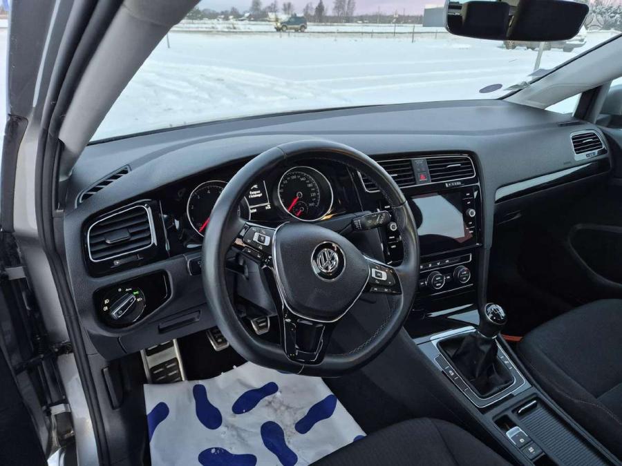 Pelēks Volkswagen Golf 2017 Šilutė, ar dzinēja tilpumu 1.40 L un nobraukumu 198 tūkst. km par 7950 €, foto 13 vietnē AUTOMOTO.COM.LV