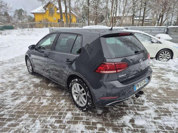 Pelēks Volkswagen Golf 2017 Viļņa, ar dzinēja tilpumu 1.60 L un nobraukumu 154 tūkst. km par 10200 €, foto 3 vietnē AUTOMOTO.COM.LV