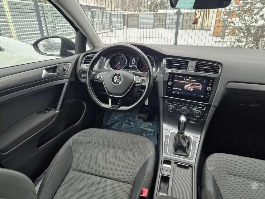 Pelēks Volkswagen Golf 2017 Viļņa, ar dzinēja tilpumu 1.60 L un nobraukumu 154 tūkst. km par 10200 €, foto 13 vietnē AUTOMOTO.COM.LV