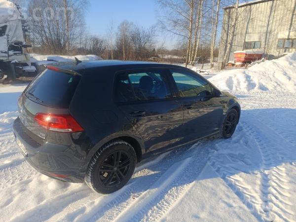 Pelēks Volkswagen Golf 2017 Rēzekne, ar dzinēja tilpumu 1.20 L un nobraukumu 122 tūkst. km par 12000 €, foto 3 vietnē AUTOMOTO.COM.LV