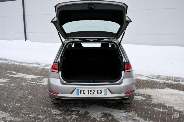 Pelēks Volkswagen Golf 2017 Kretinga, ar dzinēja tilpumu 1.40 L un nobraukumu 225 tūkst. km par 7899 €, foto 11 vietnē AUTOMOTO.COM.LV
