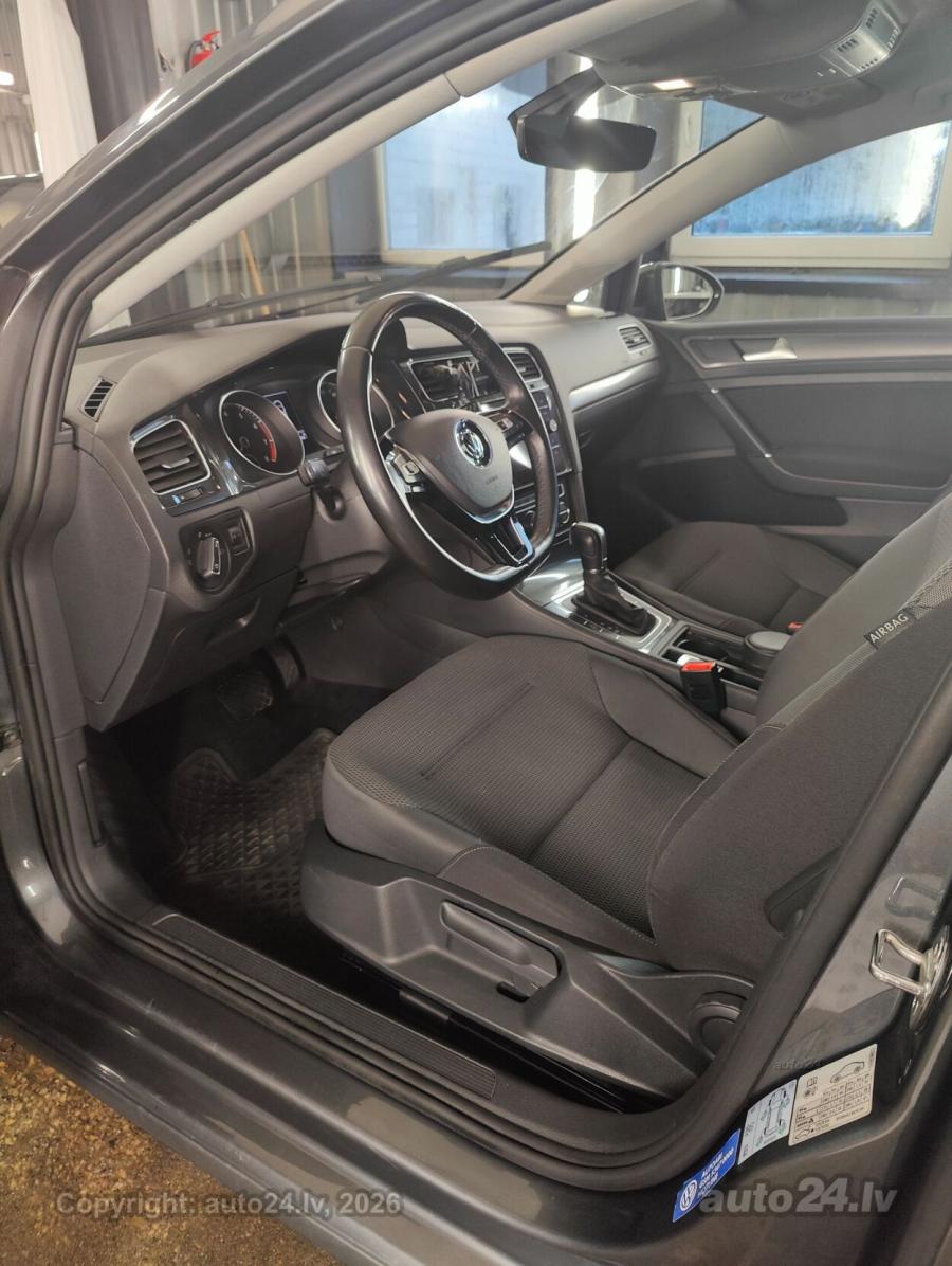 Grey Volkswagen Golf 2017 in Tallinn, with an engine capacity of 1.40 L and mileage of 160 thousand km for 10000 €, photo 8 on AUTOMOTO.COM.LV
