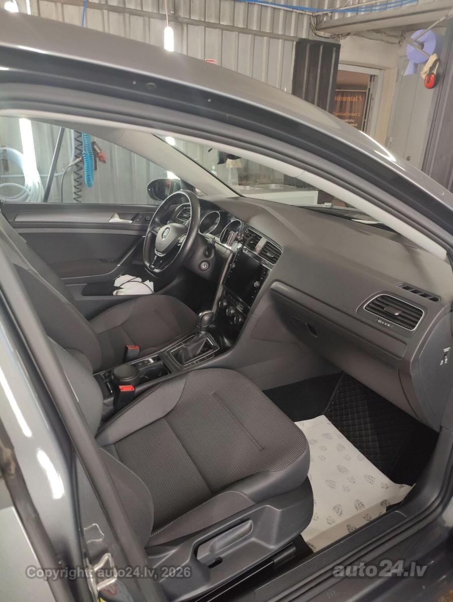Grey Volkswagen Golf 2017 in Tallinn, with an engine capacity of 1.40 L and mileage of 160 thousand km for 10000 €, photo 10 on AUTOMOTO.COM.LV