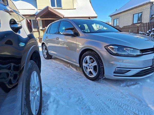Pelēks Volkswagen Golf 2017 Kauņa, ar dzinēja tilpumu 1.60 L un nobraukumu 143 tūkst. km par 10500 €, foto 1 vietnē AUTOMOTO.COM.LV