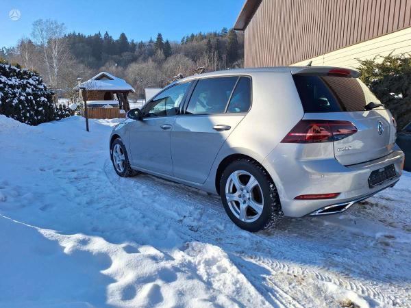 Pelēks Volkswagen Golf 2017 Kauņa, ar dzinēja tilpumu 1.60 L un nobraukumu 143 tūkst. km par 10500 €, foto 4 vietnē AUTOMOTO.COM.LV