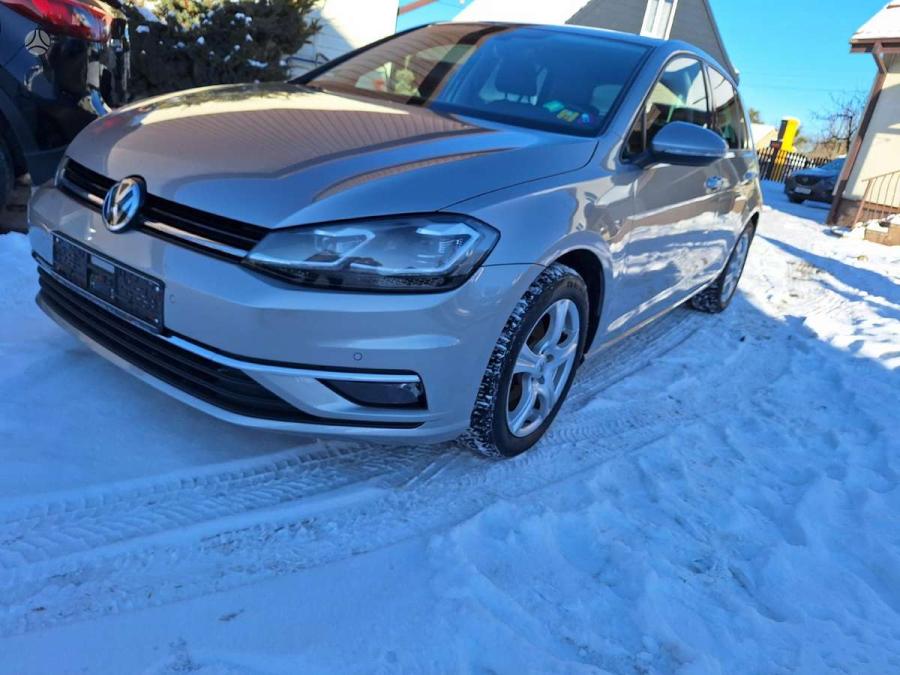 Grey Volkswagen Golf 2017 in Kaunas, with an engine capacity of 1.60 L and mileage of 143 thousand km for 10500 €, photo 6 on AUTOMOTO.COM.LV