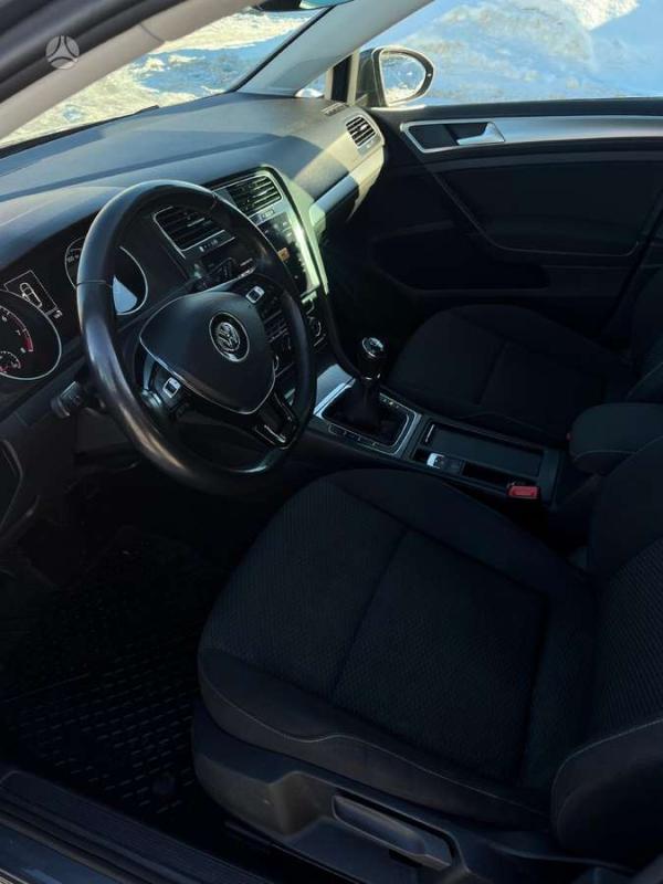 Pelēks Volkswagen Golf 2017 Viļņa, ar dzinēja tilpumu 1.40 L un nobraukumu 147 tūkst. km par 8700 €, foto 6 vietnē AUTOMOTO.COM.LV