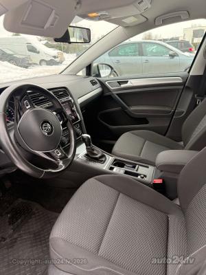 Grey Volkswagen Golf 2017 in Tallinn, with an engine capacity of 1.40 L and mileage of 124 thousand km for 12400 €, photo 7 on AUTOMOTO.COM.LV