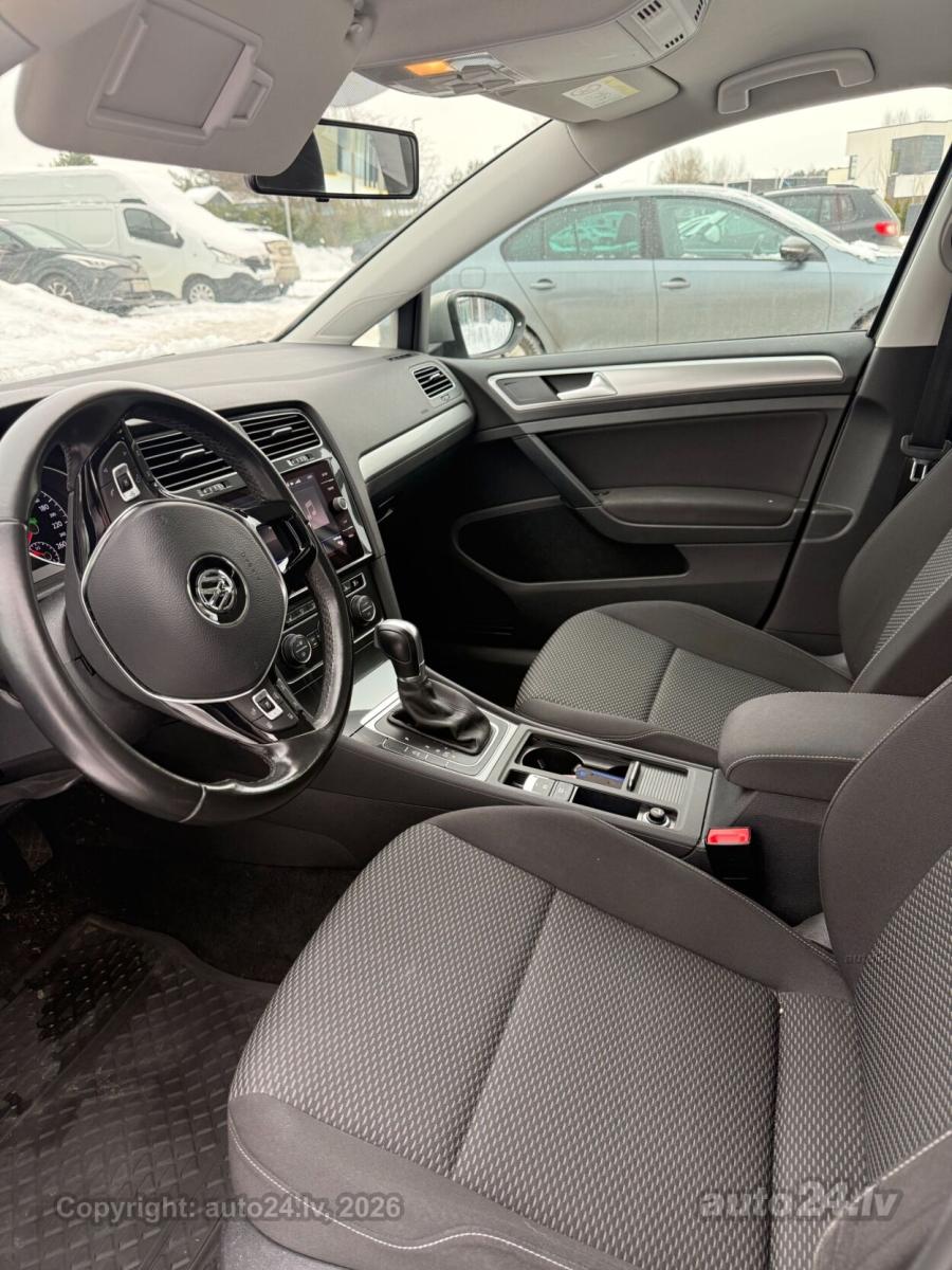 Grey Volkswagen Golf 2017 in Tallinn, with an engine capacity of 1.40 L and mileage of 124 thousand km for 12400 €, photo 7 on AUTOMOTO.COM.LV