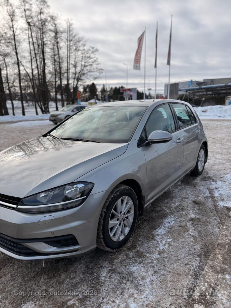 Grey Volkswagen Golf 2017 in Tallinn, with an engine capacity of 1.40 L and mileage of 124 thousand km for 12400 €, photo 2 on AUTOMOTO.COM.LV
