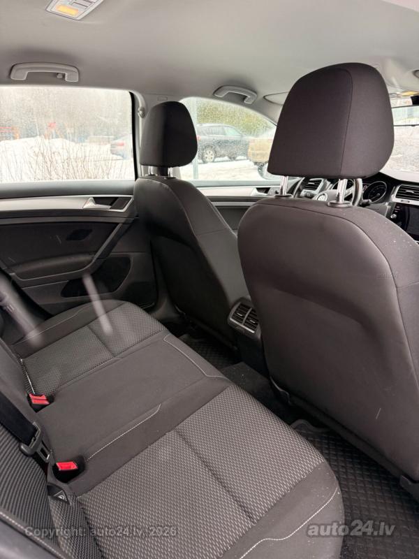 Pelēks Volkswagen Golf 2017 Tallina, ar dzinēja tilpumu 1.40 L un nobraukumu 124 tūkst. km par 12400 €, foto 11 vietnē AUTOMOTO.COM.LV