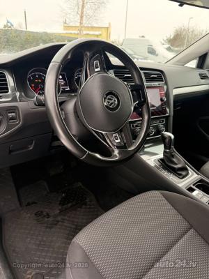 Grey Volkswagen Golf 2017 in Tallinn, with an engine capacity of 1.40 L and mileage of 124 thousand km for 12400 €, photo 12 on AUTOMOTO.COM.LV