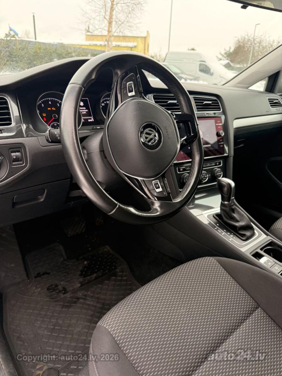 Grey Volkswagen Golf 2017 in Tallinn, with an engine capacity of 1.40 L and mileage of 124 thousand km for 12400 €, photo 12 on AUTOMOTO.COM.LV