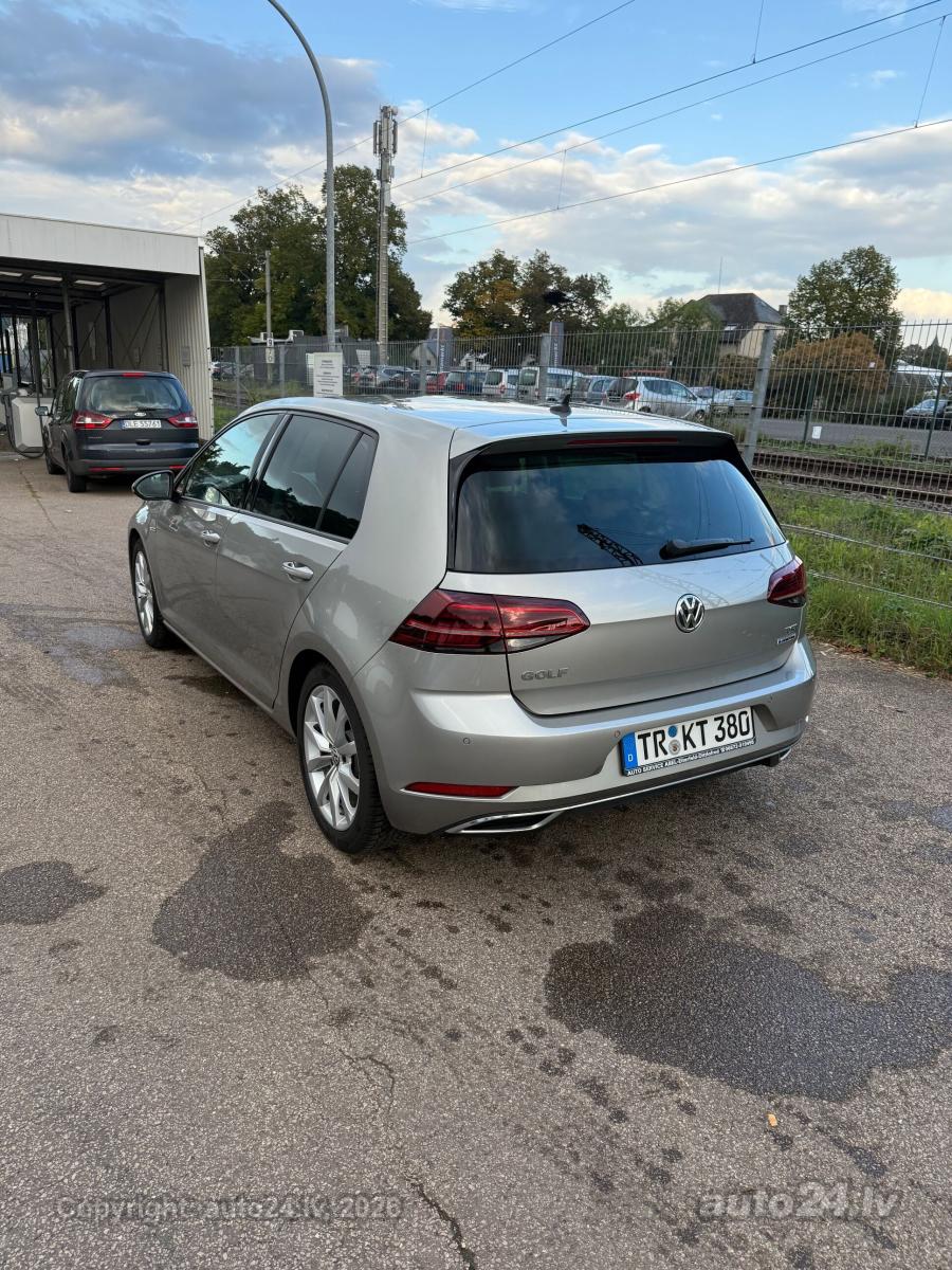 Pelēks Volkswagen Golf 2017 Tallina, ar dzinēja tilpumu 1.50 L un nobraukumu 138 tūkst. km par 13750 €, foto 5 vietnē AUTOMOTO.COM.LV