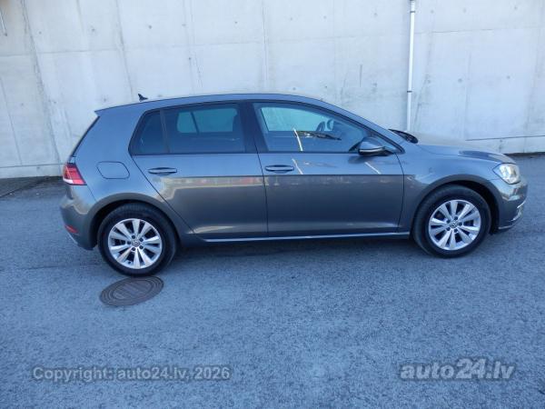 Grey Volkswagen Golf 2017 in Tallinn, with an engine capacity of 1.00 L and mileage of 86 thousand km for 12500 €, photo 6 on AUTOMOTO.COM.LV