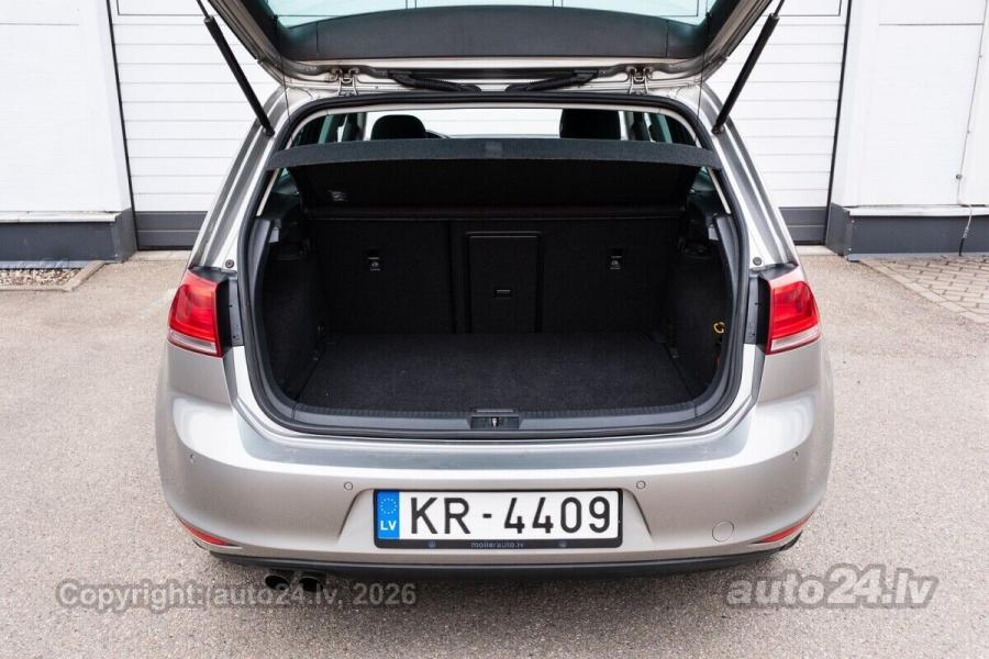 Pelēks Volkswagen Golf 2017 Rīga, ar dzinēja tilpumu 1.40 L un nobraukumu 171 tūkst. km par 11700 €, foto 15 vietnē AUTOMOTO.COM.LV
