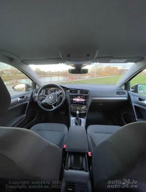 Pelēks Volkswagen Golf 2017 Tallina, ar dzinēja tilpumu 1.00 L un nobraukumu 160 tūkst. km par 8800 €, foto 6 vietnē AUTOMOTO.COM.LV
