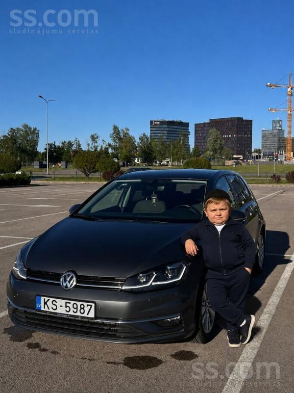 Pelēks Volkswagen Golf 2017 Rīga, ar dzinēja tilpumu 1.40 L un nobraukumu 207 tūkst. km par 11250 €, foto 1 vietnē AUTOMOTO.COM.LV