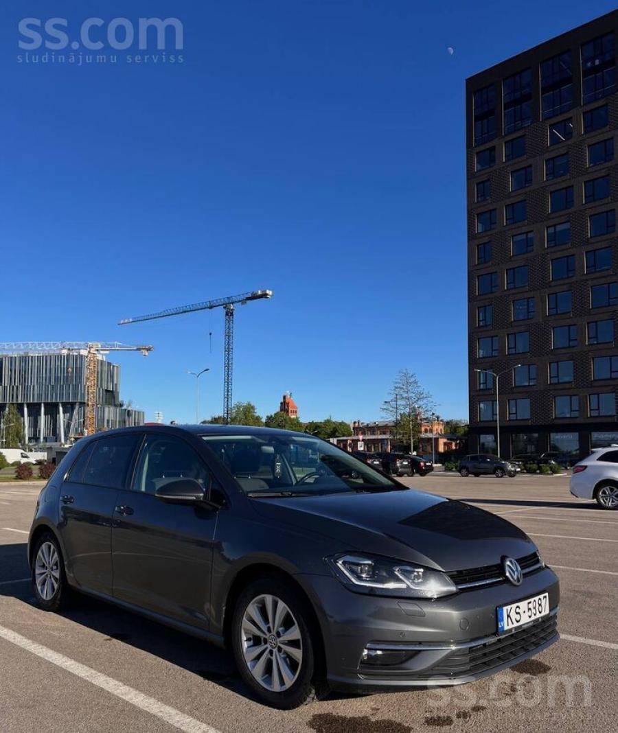 Grey Volkswagen Golf 2017 in Riga, with an engine capacity of 1.40 L and mileage of 207 thousand km for 11250 €, photo 6 on AUTOMOTO.COM.LV