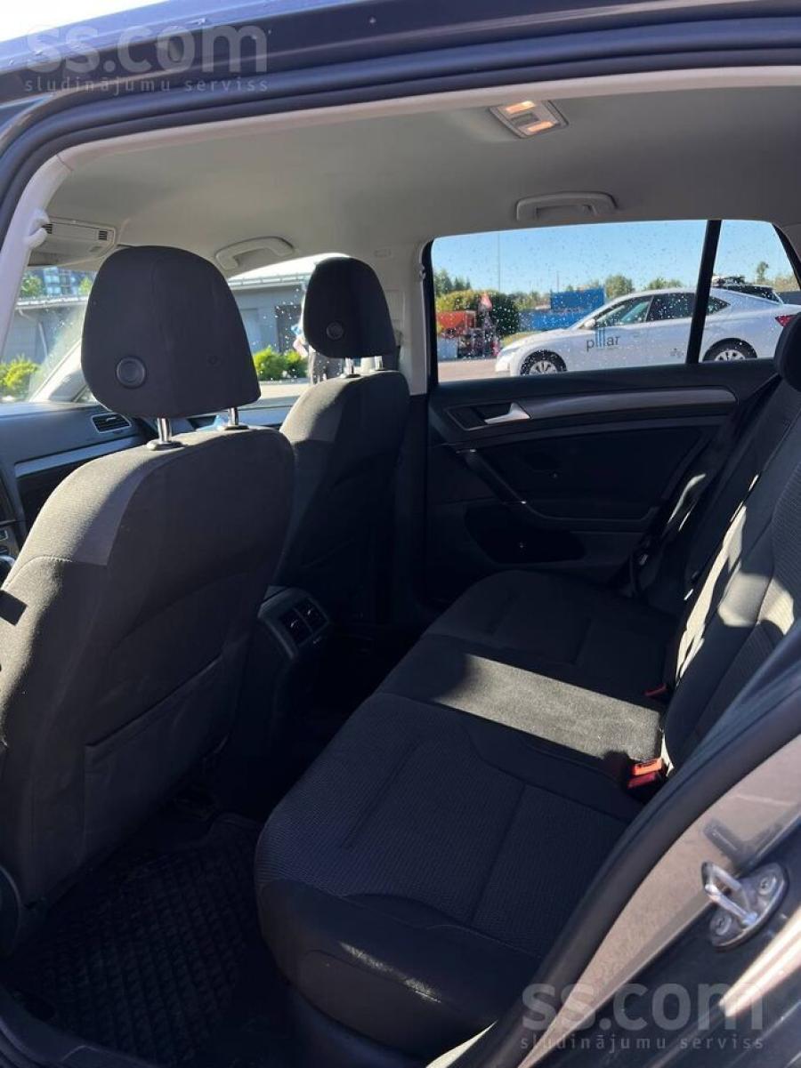 Grey Volkswagen Golf 2017 in Riga, with an engine capacity of 1.40 L and mileage of 207 thousand km for 11250 €, photo 12 on AUTOMOTO.COM.LV