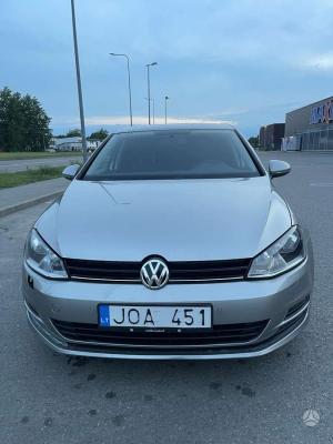 Grey Volkswagen Golf 2017 in Kaunas, with an engine capacity of 1.60 L and mileage of 520 thousand km for 3600 €, photo 3 on AUTOMOTO.COM.LV