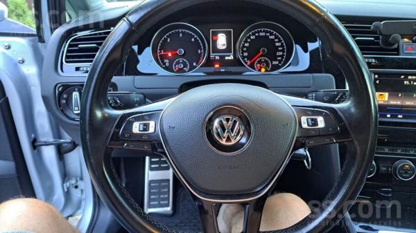 Grey Volkswagen Golf 2017 in Riga, with an engine capacity of 2.00 L and mileage of 0 thousand km for 7950 €, photo 10 on AUTOMOTO.COM.LV