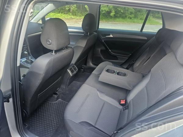 Grey Volkswagen Golf 2017 in Riga, with an engine capacity of 1.40 L and mileage of 72 thousand km for 12500 €, photo 3 on AUTOMOTO.COM.LV