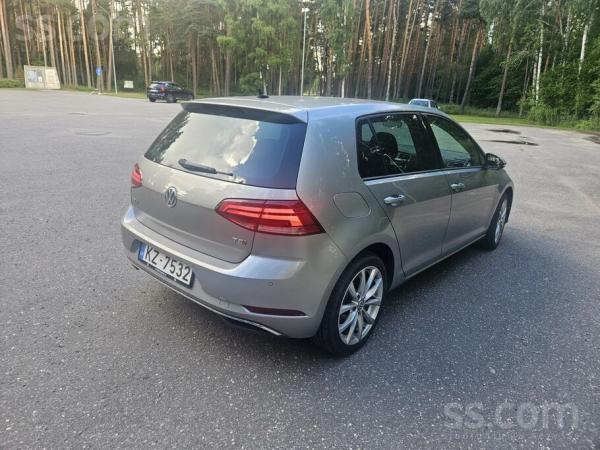 Grey Volkswagen Golf 2017 in Riga, with an engine capacity of 1.40 L and mileage of 72 thousand km for 12500 €, photo 7 on AUTOMOTO.COM.LV