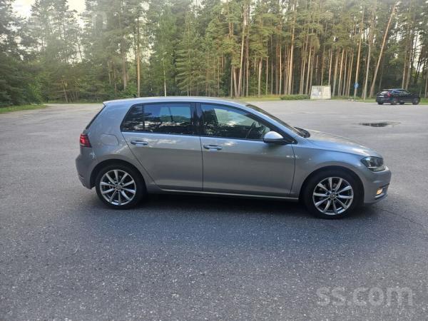 Grey Volkswagen Golf 2017 in Riga, with an engine capacity of 1.40 L and mileage of 72 thousand km for 12500 €, photo 8 on AUTOMOTO.COM.LV