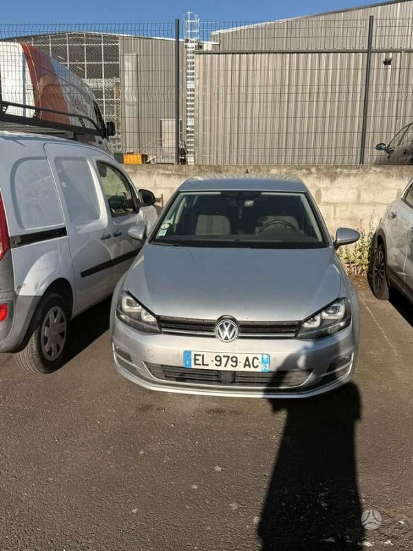 Pelēks Volkswagen Golf 2017 Tauragė, ar dzinēja tilpumu 1.60 L un nobraukumu 165 tūkst. km par 5700 €, foto 2 vietnē AUTOMOTO.COM.LV