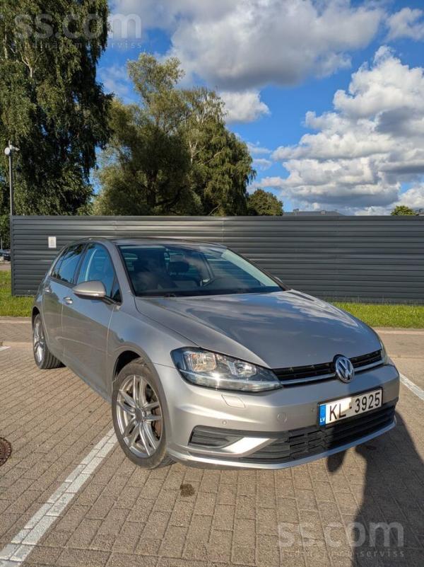 Grey Volkswagen Golf 2017 in Riga, with an engine capacity of 1.40 L and mileage of 131 thousand km for 10500 €, photo 2 on AUTOMOTO.COM.LV
