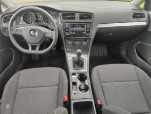 Grey Volkswagen Golf 2017 in Vilnius, with an engine capacity of 1.40 L and mileage of 224 thousand km for 6950 €, photo 8 on AUTOMOTO.COM.LV