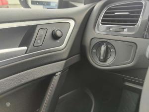 Grey Volkswagen Golf 2017 in Vilnius, with an engine capacity of 1.40 L and mileage of 224 thousand km for 6950 €, photo 11 on AUTOMOTO.COM.LV